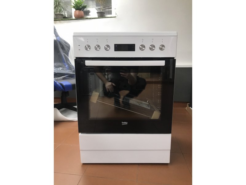BEKO FSM 67320 DWS staklokeramicki sporet OUTLET cena karakteristike ...